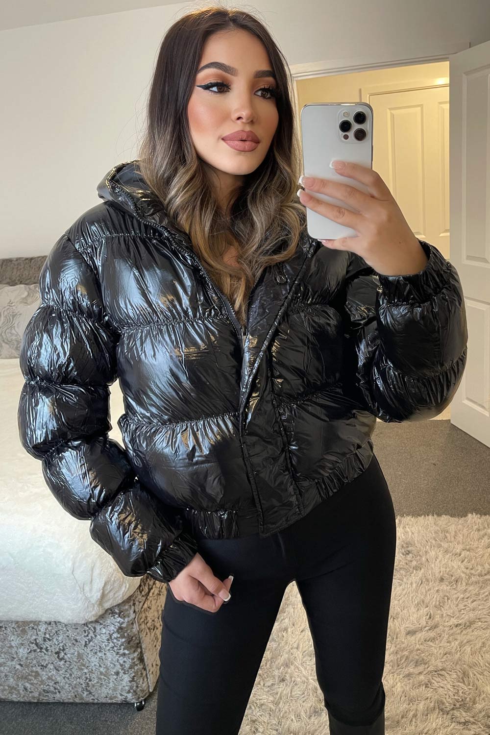 Iris Pink Vinyl Cropped Puffer Jacket – LASULA